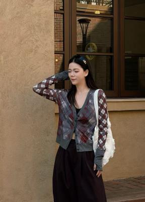 China 97% polyester and 3% spandex high-quality blended material, fashionable knit plaid printed cardigan for sale