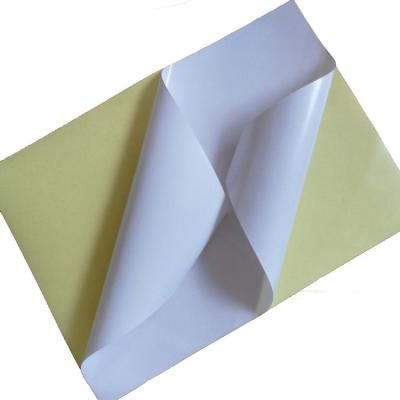 China SS0111 Cast Coated Sticker Paper 80gsm with 25g Super Strong Adhesive for High-Performance Labeling for sale