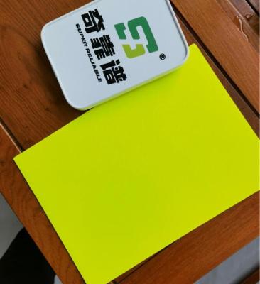 China WGA3 Fluorescent Yellow Paper Water Glue Label 80gsm with White Glassine Liner 60gsm for sale