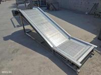 China Customizable Sizes Chain Driven Conveyor Belt For Heavy Duty Material Handling for sale