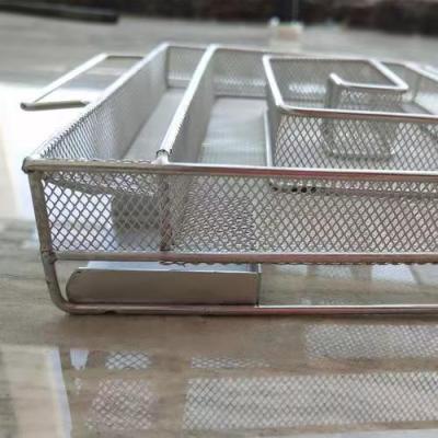China CustomizedTailoredMetal Mesh Accessories For 1m-2m Mesh Width And 0.5mm-10mmWire Diameter for sale