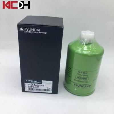 China P551329 R225LC-7 11E1-70210 Hyundai Fuel Filter for sale