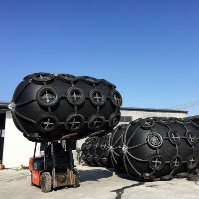 China Eversafe Marine Pneumatic Rubber Fender Floating Black 50Kpa for sale
