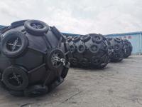 China Marine Ball Dock Hull Protection Submarine Inflatable Rubber Fender Anti Collision for sale
