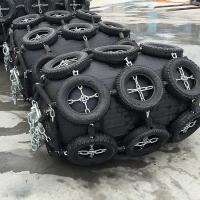 China Yokohama Inflatable Marine Rubber Fenders 50Kpa 80Kpa STS STD Marine Dolphin for sale