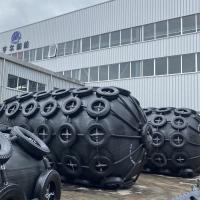 China Inflatable Rubber Fender 50kpa & 80kpa for Ship-to-Ship Transfer for sale