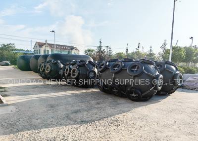 China Black Marine Pneumatic Rubber Fender ISO17357 Certified 80Kpa for sale