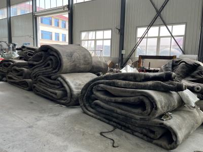 China Smooth Safe Vessel Launching Marine Airbag With Nylon Rubber Inner Material Length 5m-24m for sale