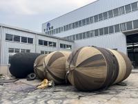 China 0.05MPa/ 0.08MPa Marine Rubber Fender with Excellent Shock Absorption Capacity and Sling Type for sale