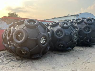 China Good Quality STS 50Kpa Black Pneumatic Rubber Fender Yokohama Type Fender for sale