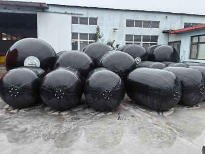 China Heavy Duty 50Kpa Black Rubber Fender for sale