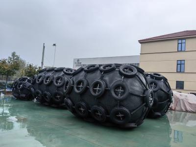 China Black Rubber pneumatic marine fender For Collision Protection for sale