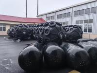 China Durable Inflatable Cylinder Yokohama Fender / Pneumatic Rubber Fenders for sale