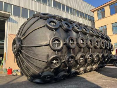 China Performance Black Cylinder Pneumatic Marine Fenders for sale