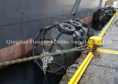 China Pneumatic Rope Type Marine Dock Rubber Bumpers Fenders On The Shipboard For Berthing for sale
