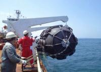 China 2.5x4.5m Maritime International Rubber Fenders with Long Service Life for sale