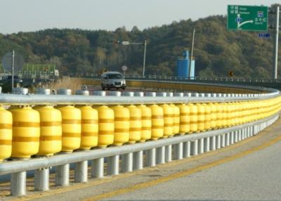China Heavy Duty Highway Roller Vehicle Safety Barrier Anti - Chemical Corrosion for sale