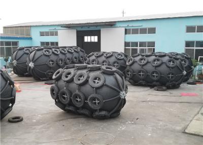 China Wear Resistance 4.5*9m Natural Pneumatic Rubber Fender for sale