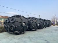 China Energy Absorption 300-5000KJ Pneumatic Rubber Fender Good Abrasion Resistance Marine Parts for sale
