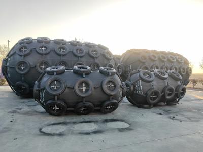 China Diameter From 0.5m To 4.5m Pneumatic Rubber Fender Deflection 60% for sale