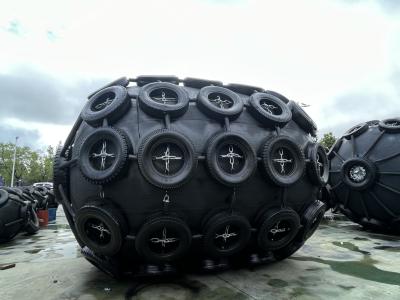 China Ship Yokohama Fender Easy Chain / PP Rope Installation For Long Lasting Protection for sale