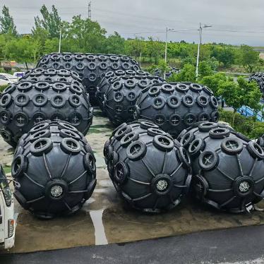 China Premium Marine Rubber Fender for Boats and Yachts Worldwide for sale