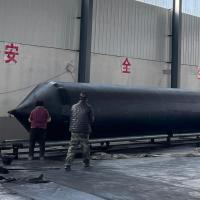 China Floating Cylindrical Marine Rubber Boat Airbag for sale