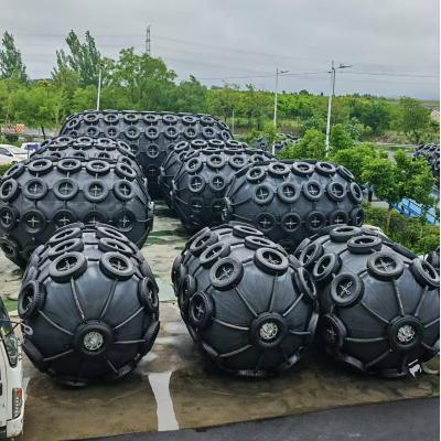 China Customized Sizes ISO17357 Pneumatic Rubber Fender With 50kpa 80kpa Pressure For Marine for sale