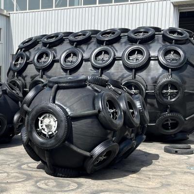 China Heavy Duty Marine Pneumatic Rubber Fender Designed for Vessel Impact Absorption and Harbor Berthing Safety Applications for sale