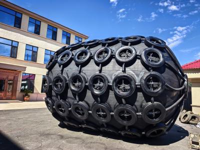 China ISO17357 Compliant Pneumatic Rubber Fender with Customized Sizes from 0.3 to 4.8 M and 50kpa Pressure for sale