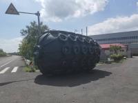 China High Strength Pneumatic Rubber Fender Inflatable Design For Large Tankers Bulk Carriers Floating Marine for sale
