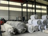 China Marine Rubber Airbag with High Grip Surface Pattern for Stable Shipyard Positioning in 0.8-3 M Diameter and 4-25 M Length for sale
