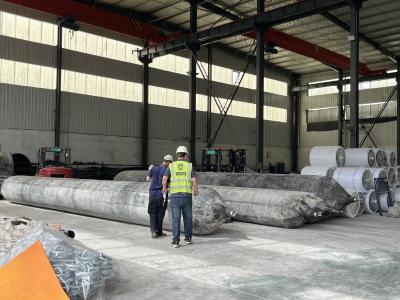 China Marine Rubber Airbag with Stainless Steel Mounting Hardware for Corrosion Free Installation for sale