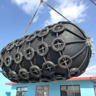 China Reliable 0.5m - 3.3m Diameter Pneumatic Rubber Fender For Boats Or Ships for sale