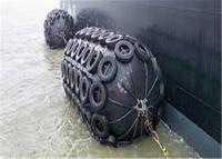 China Heavy Duty ISO17357 Certified Natural Rubber Pneumatic Rubber Fender for Marine Impact Protection for sale