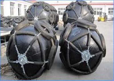 China Floating Inflatable Pneumatic Rubber Fender For Dock Berthing for sale