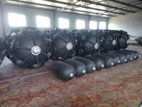 China D2.5x5.5m Yokohama Pneumatic Rubber Fender with Good Air Tightness for sale