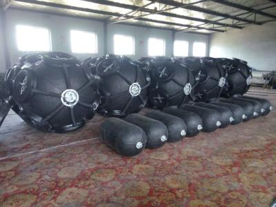 China D2.5x5.5m Yokohama Pneumatic Rubber Fender with Good Air Tightness for sale
