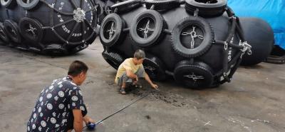 China Pneumatic Floating Submarine Fender Yokohama Pneumatic Rubber Fender for sale