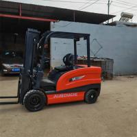 China 2000 kg Weight Telescopic Forklift Lifting Platform for All Terrain and Self Loading for sale