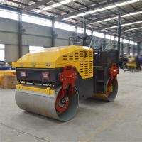 China Durable Asphalt Paving Small Road Roller Vibrator Compactor with 30KN Exciting Force for sale