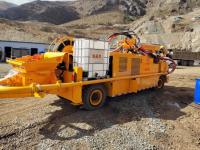 China 4WD Wet Concrete Shotcrete Robot Wireless Control For Subways Culverts for sale