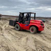 China Four Wheel Electric Forklift 4X4 Integrated Rough Terrain 4.5t Forklifts for sale
