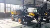 China Horsepower Rubber Crawler Digger CE Approved Large Excavators For Greening Projects for sale