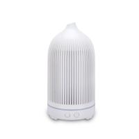 China 200ml Hollow Strip Ultrasonic Wood Grain Vase Aromatherapy Aroma Diffuser for sale