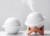 China USB Cool Mist Ultrasonic Planet Air Humidifier With Soft Warm Light for sale