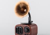 China Plastic 1200Mah Fm Radio Speaker Trumpet Shape Retro Subwoofer Speaker for sale
