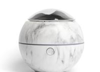 China Creative Mountain View Wood Grain Essential Oil Aromatherapy Machine Home Desktop Fragrance Expander for sale
