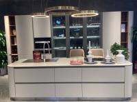 China Wooden Kitchen Furniture Set with Lacquer Surface Treatment and Quartz Stone Countertop for sale