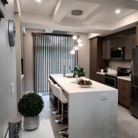 China Quartz Stone Countertop European Style Custom Solid Wood Cabinet with Drawer Basket for sale